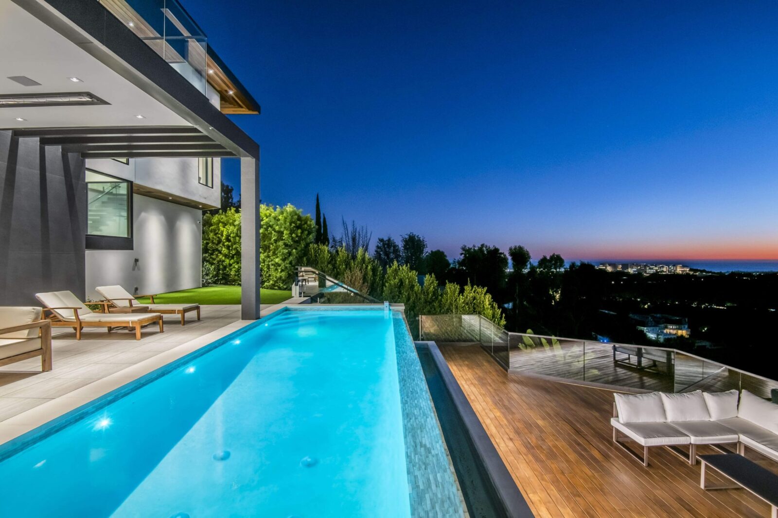 Contact Us - Essentialyfe.com