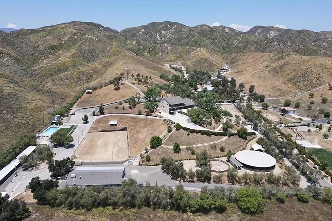 The Burlwood One - Essentialyfe.com